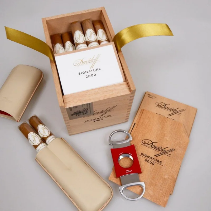 Cigar Guide: Beginner Essentials | The Cigar Holder